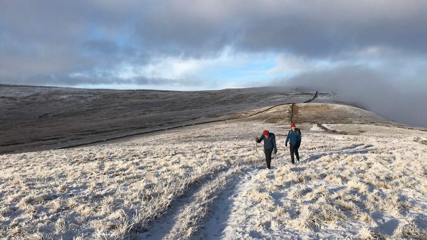 Descending from Great Coum – The Yorkshire Ramblers' Club