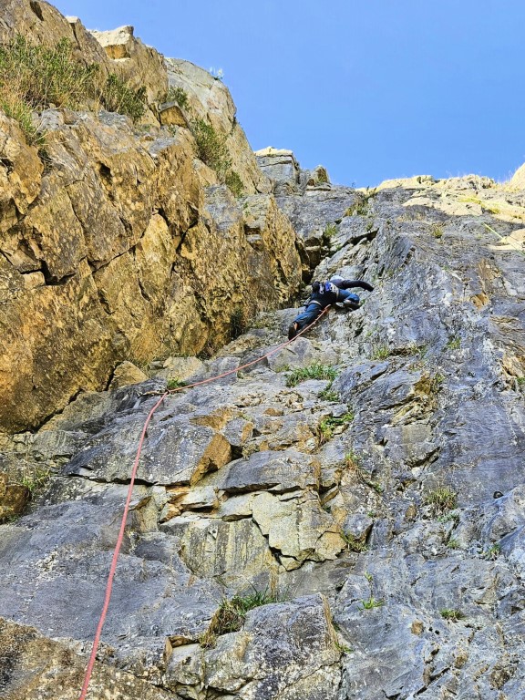 Mark Rothwell, Men at Work, Horseshoe Quarry – The Yorkshire Ramblers' Club